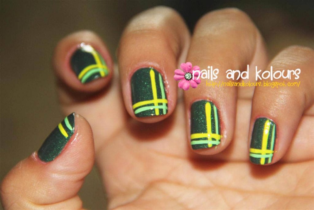 35 Alluring Line Nail Designs To Try – NailDesignCode