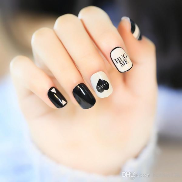 25 Fabulous Short Square Nails for Everyday Style – NailDesignCode