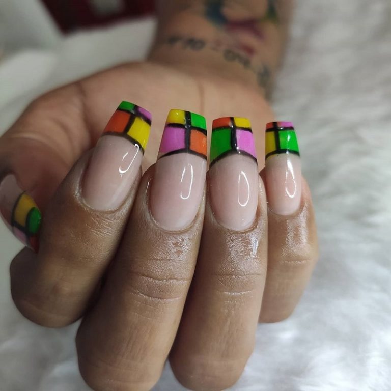 25 Colored French Tip Designs: A Modern Twist on the Classic