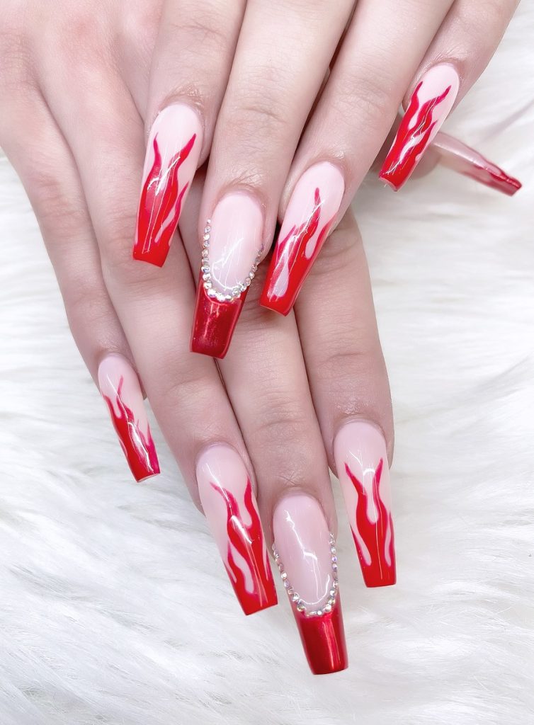 25 Hot Flame Nail Designs to Set Your Manicure on Fire – NailDesignCode